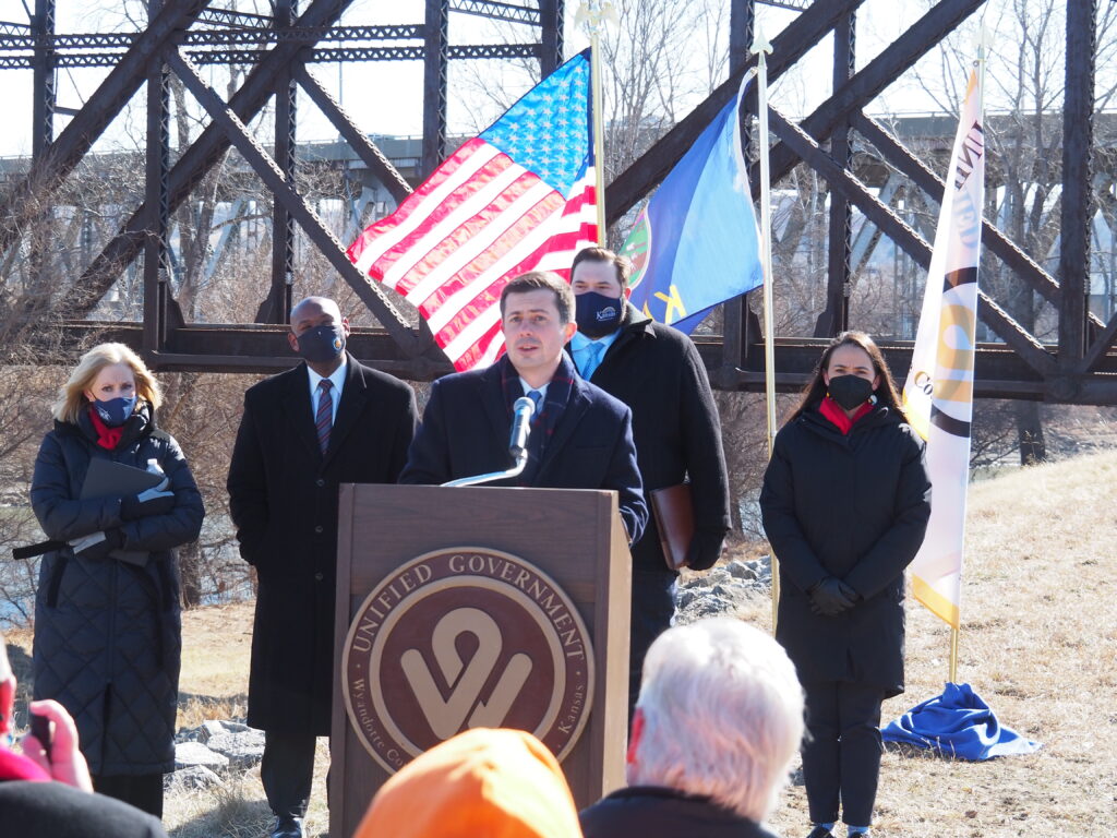 News, Sports, Jobs - Lawrence Journal-World: news, information ...